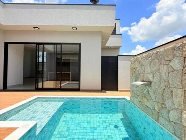 Casa de luxo em condomínio à venda em Indaiatuba SP: 3 suítes, 2 salas, 5 banheiros, 4 vagas, 189m²