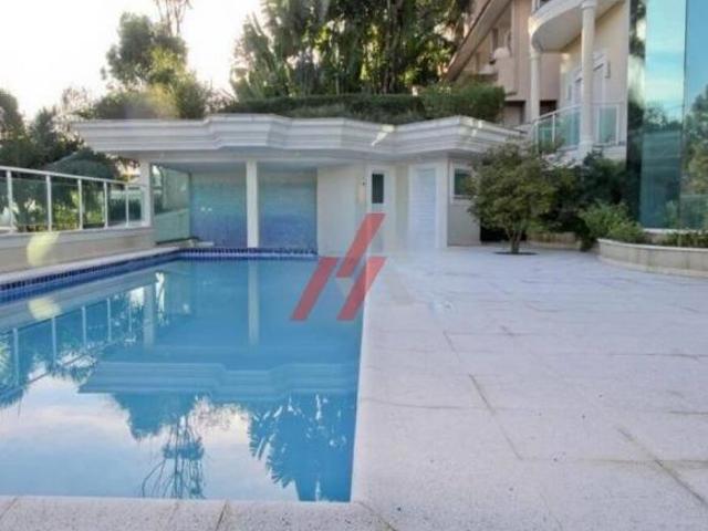 Casa de Luxo em Condomínio à Venda em Santana de Parnaíba SP, Bairro Tamboré: 5 Quartos, 5 Suítes, 3
