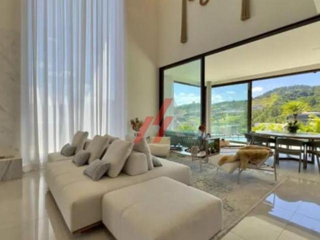 Casa de Luxo em Condomínio à Venda em Tamboré, Santana de Parnaíba SP: 4 Quartos, 4 Suítes, 3 Salas