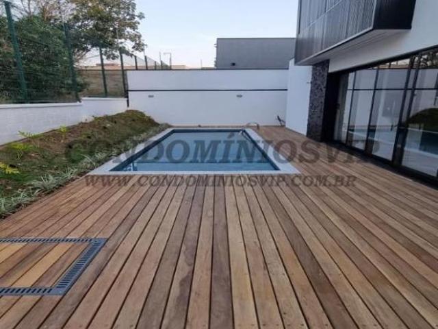 Casa de luxo em condomínio Alphaville Nova Esplanada com 3 quartos, 3 suítes e 326m² em Votorantim S