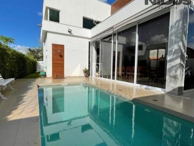 Casa de Luxo em Condomínio Alphaville Nova Esplanada 3 quartos, 3 suítes, 3 salas, 4 vagas Votor