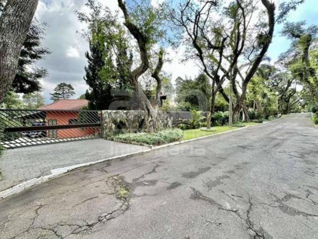 Casa de luxo em condomínio de alto padrão em Cotia SP, Vila Vianna: 3 quartos, 3 suítes, 5 banheiros