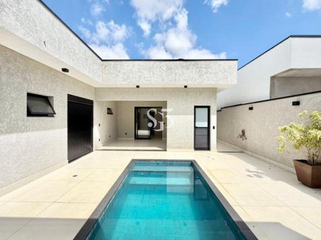 Casa de Luxo em Condomínio Disponível Para Venda ou Locação!
