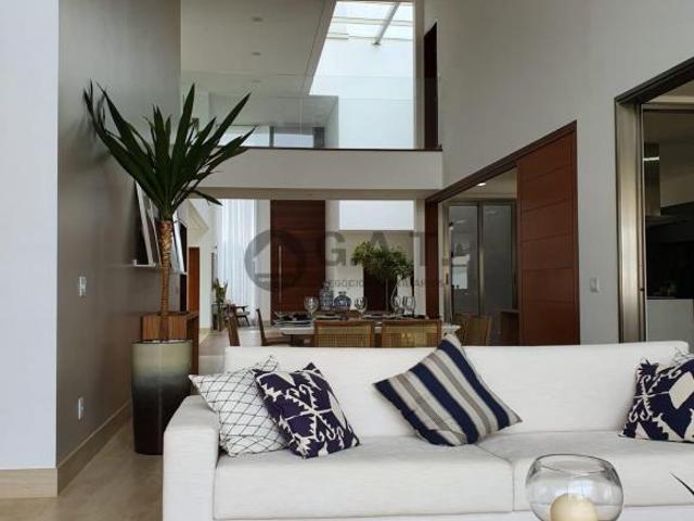 Casa de Luxo em Condomínio em Sorocaba SP: 5 Quartos, 5 Suítes, 3 Salas, 3 Banheiros, 6 Vagas, 560m²