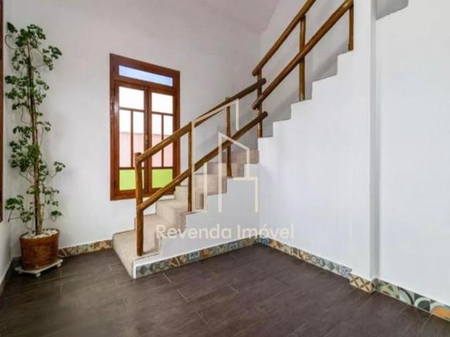 Casa de luxo em condomínio exclusivo em Alphaville, Santana de Parnaíba SP: 3 qu
