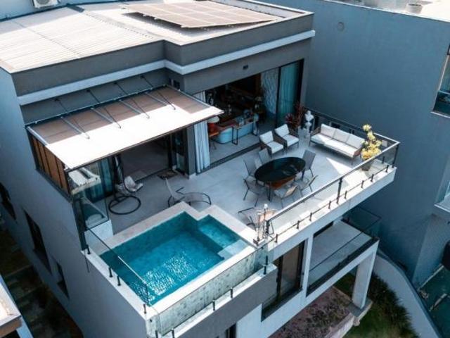 Casa a Venda noTamboré, Santana de Parnaíba SP: 4 quartos, 3 suítes, 3 salas, 5 banheiros, 4 vagas
