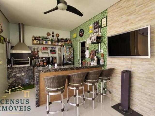Casa de luxo em condomínio exclusivo em Vinhedo SP: 3 quartos, 3 suítes, 3 salas, 6 banheiros, 5 vag