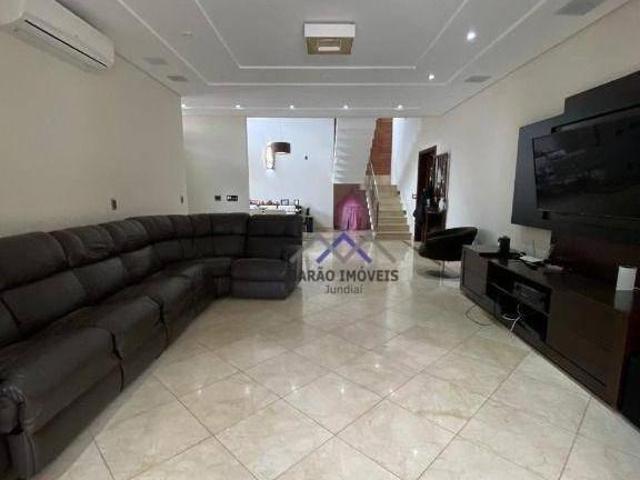 Casa de Luxo em condomínio fechado, com 4 suítes e Piscina Aquecida Esquina Jundiaí/SP