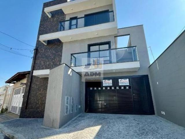 Casa de Luxo em Condominio na Vila Matilde: 2 Quartos, 2 Suites, 2 Salas e 120m2 de Puro Conforto!