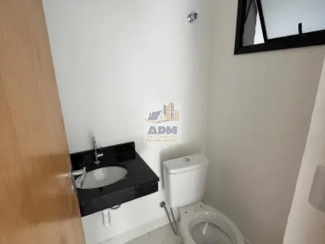 Casa de Luxo em Condomínio na Vila Matilde: 2 Quartos, 2 Suítes, 2 Salas e 120m² de Puro Conforto!
