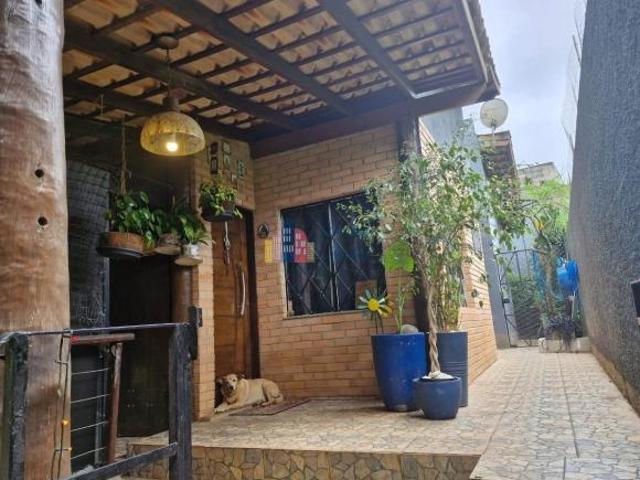 Casa de luxo em condomínio na cidade de Santana de Parnaíba SP: 4 quartos, 1 suíte, 3 salas, 5 banhe