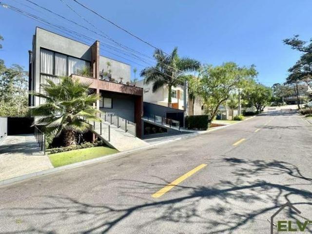 Casa de Luxo em Condomínio na Granja Viana Cotia | 3 Suítes e Lazer Completo