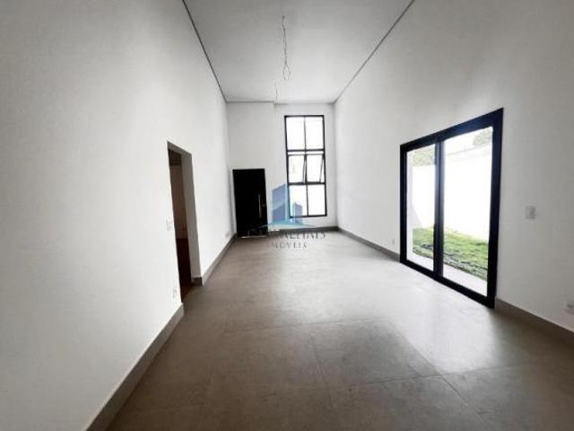 Casa de luxo em condomínio na Quintas Coloniais, Contagem MG: 4 quartos, suíte, 3 banheiros, 4 vagas