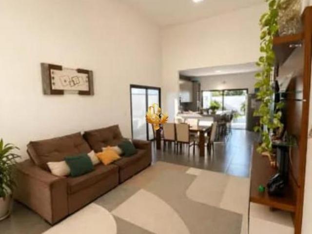 Casa de luxo em condomínio no Vale dos Cristais: 3 quartos, 2 suítes, 1 sala e 338m² de área em Taub