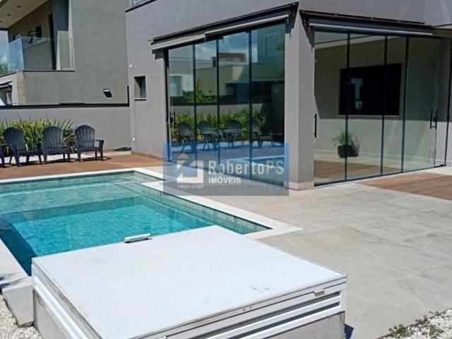 Casa de Luxo em Condomínio no Alphaville Urbanova, São José dos Campos SP: 4 quartos, 4 suítes, 2
