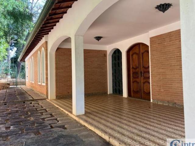 Casa de luxo em condomínio no Jardim Santana, Bragança Paulista SP 385,20 m² de puro conforto e