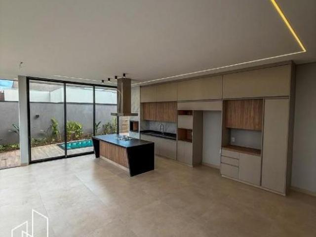 Casa de Luxo em Condomínio no Parque Residencial Buona Vita São José do Rio Preto SP: 3 Quartos, 3