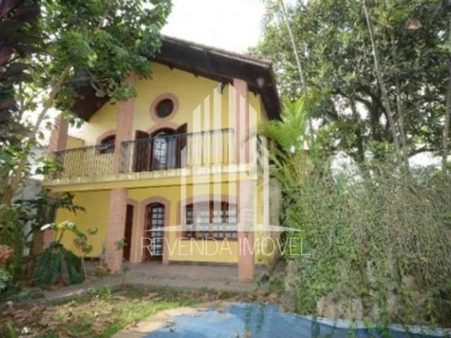 Casa de Luxo em Capela do Socorro, São Paulo: 5 Quartos, 5 Suítes, 3 Salas, 6 Banheiros, 3 Vagas de