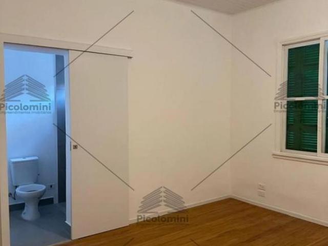 Casa de Luxo em Santana: 3 Quartos, 3 Suítes, 4 Banheiros, 1 Vaga de Garagem e 180m² de Área São P