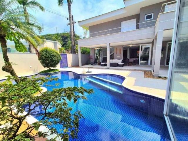 Casa de Luxo Mobiliada no Balneário Praia do Pernambuco, Guarujá