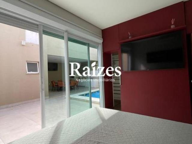 Casa de Luxo Mobiliada com Conforto e Sofisticação Próximo ao Parque do Sabiá, bairro Gran Ville Ube
