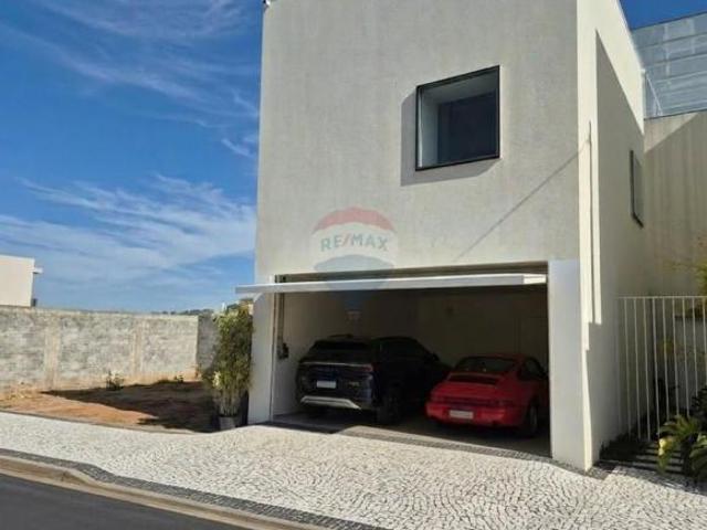 Casa de Luxo Nova em Guará II: Alugue Já!