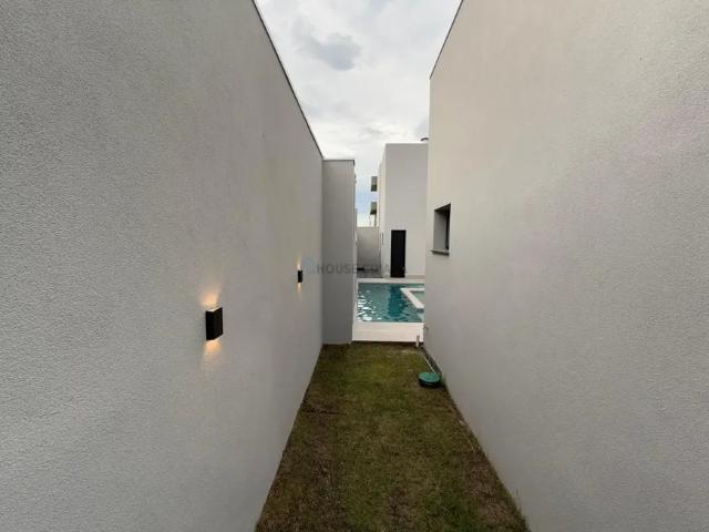 Casa De Luxo No Condomínio Villa Jardim Venda