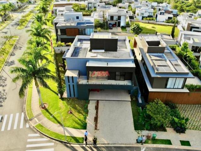 Casa de luxo no condomínio Alphaville Nova Esplanada, Votorantim/Sorocaba: 5 suítes, 4 vagas de gara