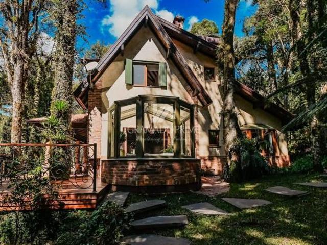 CASA DE LUXO NO CONDOMÍNIO O BOSQUE