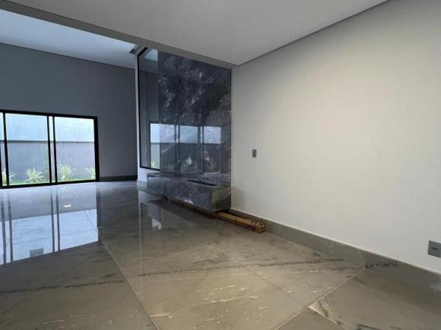 Casa de Luxo no Costa Laguna – 4 Suítes, Piscina e Área Gourmet Integrada