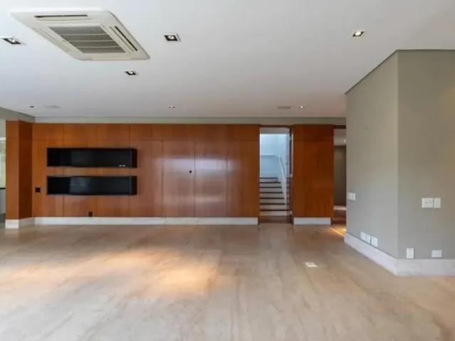Casa de luxo no Alto da Boa Vista: 4 quartos, 4 suítes, 6 banheiros, 5 vagas de garagem, 712m² São
