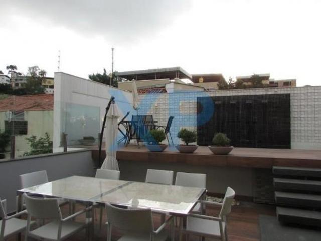 CASA DE LUXO NO BAIRRO SÃO SEBASTIÃO EM DIVINÓPOLIS