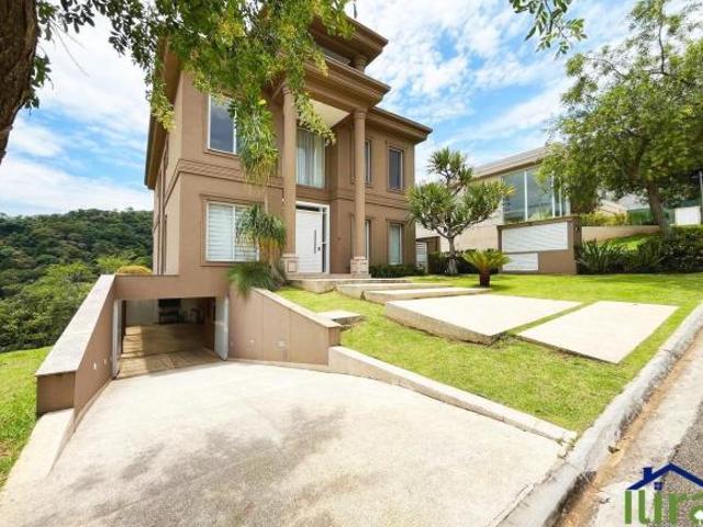Casa de Luxo no Gênesis 02 com 5 Suítes, Elevador e Piscina de Borda Infinita