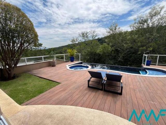 Casa de Luxo no Gênesis 2 Mobiliada e com Elevador Vista Livre Reserva!