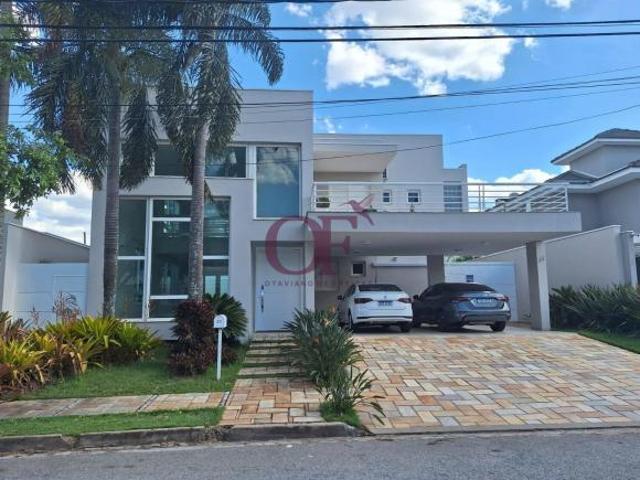 Casa de Luxo no Portal do Paraíso II com 4 Suítes e Piscina