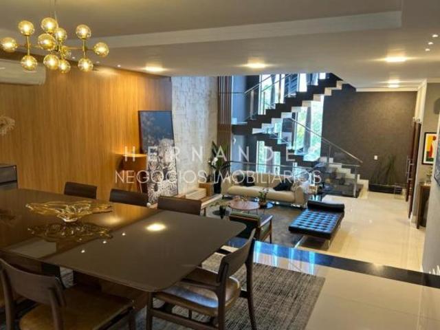 Casa de luxo no Tamboré: 4 quartos, 4 suítes, 3 salas, 4 vagas, 533m²