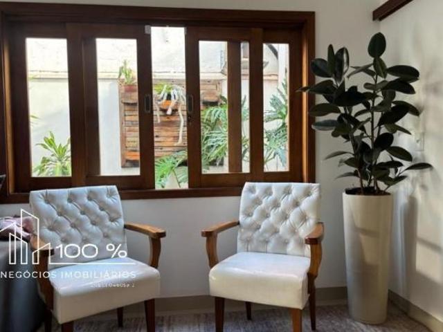 Casa de Luxo na Vila Cassini: 3 Dormitórios, Varanda Gourmet, SPA, Automatizada por R$700.000 Impe