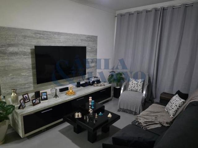 Casa de Luxo na Vila Oratório: 3 Quartos, 3 Suítes, 270m² São Paulo SP