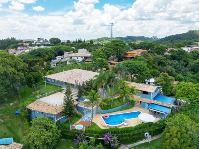 Casa de luxo R$ 3.500.000,00 em Valinhos, no Vale Verde com 9 quartos, sendo 4 suítes