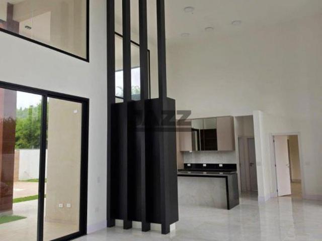 Casa de Luxo, Tecnologia e Sustentabilidade no Condomínio Mont Blanc