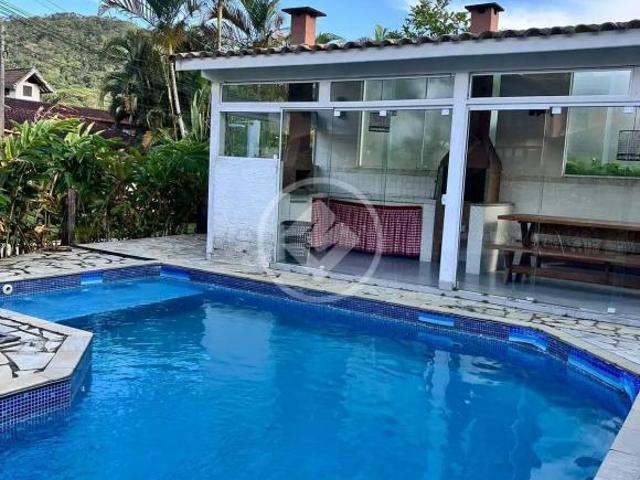 Casa de Praia a Venda no Condomínio Fechado Villas Residencial Amorim em Ubatuba com Localização Pri