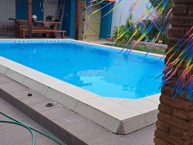 Casa de Praia com piscina,ventiladores, Wi Fi, churrasqueira,chuveiro