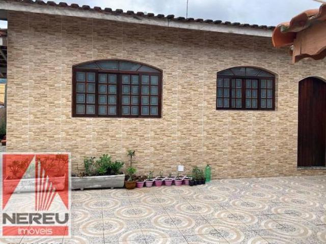 CASA DE PRAIA EM PERUÍBE/SP À APENAS 1,5 KM DA PRAIA