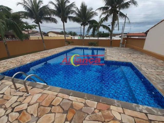 CASA DE PRAIA INDAIA E DAS PALMEIRAS COM PISCINA