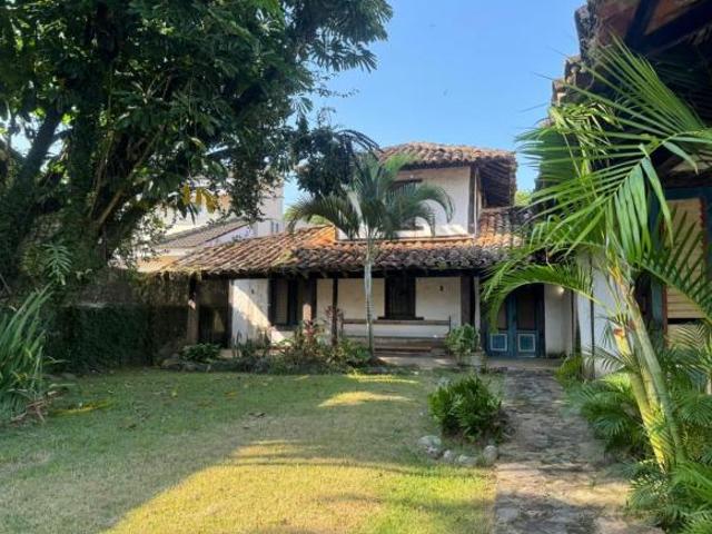 Casa de Praia para Venda em São Sebastião, Cigarras