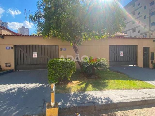 Casa de rua Vila Rosa Casa de Rua com 5 Quarto s por R$ 1300000.00 no setor Vila Rosa TA39992