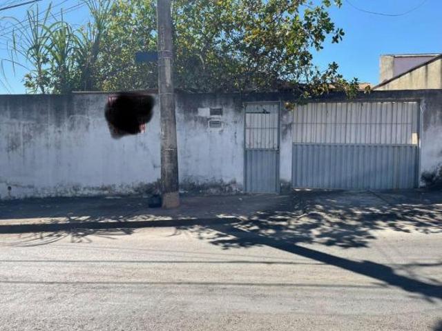 CASA DE RUA Casa de Rua com 4 Quarto s por R$ 280000.00 no setor Jardim das Aroeiras AD22312