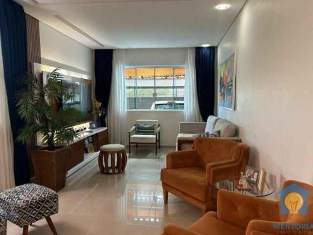 Casa de rua com 03 suites a venda no Butantã