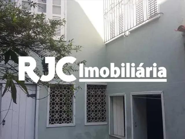 Casa de rua Duplex / Residencial / Vila Isabel