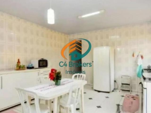 Casa de Rua em Jardim Munhoz Guarulhos, SP